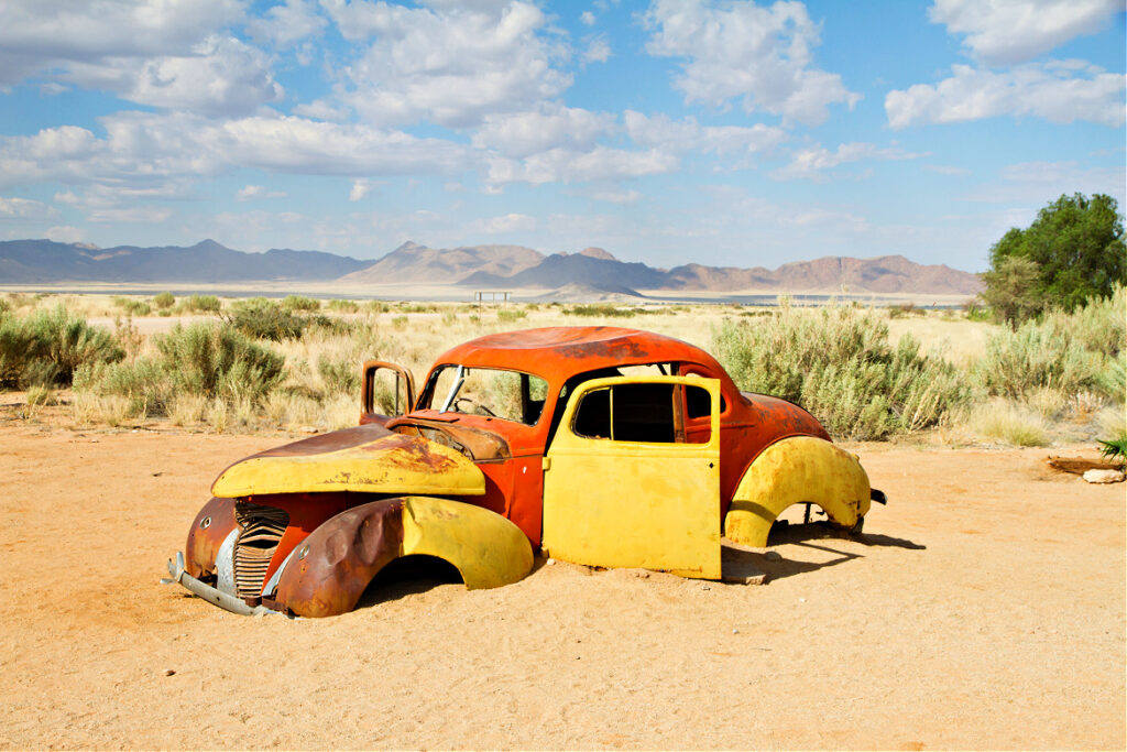 Depositphotos_64473101_l-2015 car in sand use 1170 x780 - Michael ...